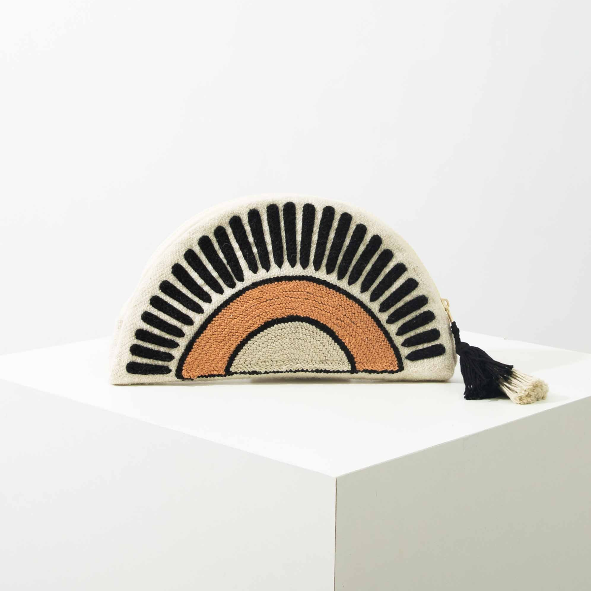 Handbags & Clutches – Noonday